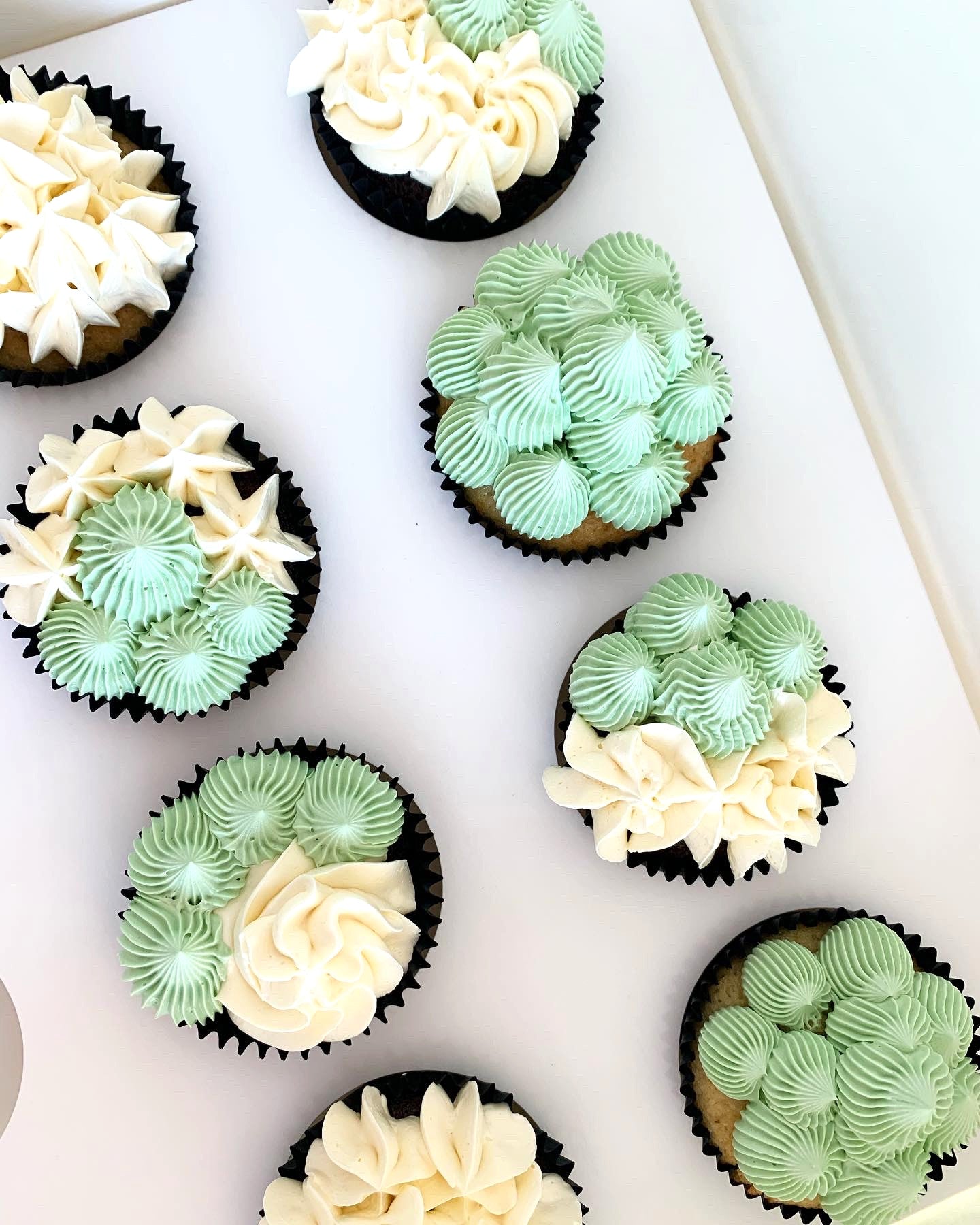 Piped Buttercream Cupcakes - Box of 12